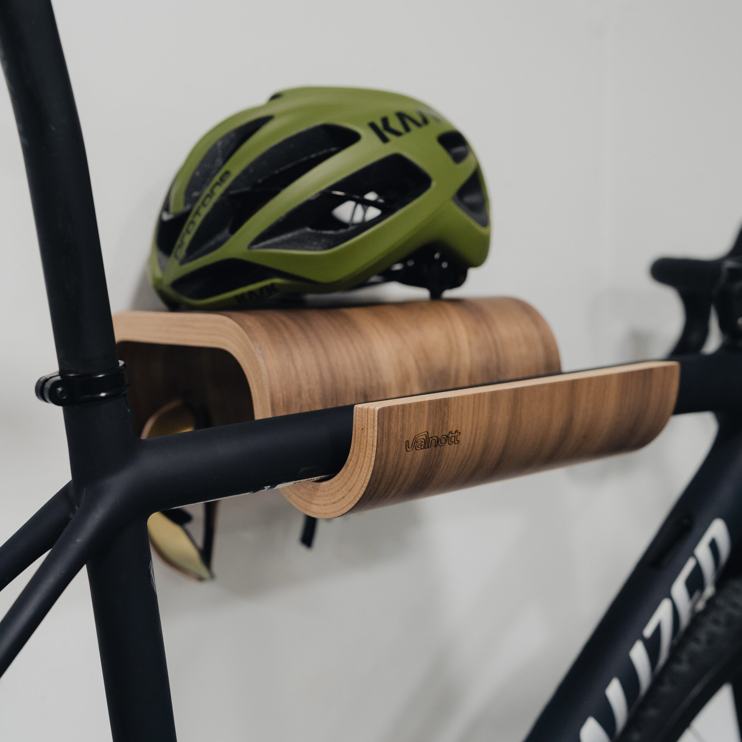 Diegem WALNUT | VALNOTT